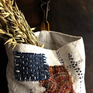 Linen Wall Pocket/ Primitive Patchwork Pouch/ Garden Plant Container ...