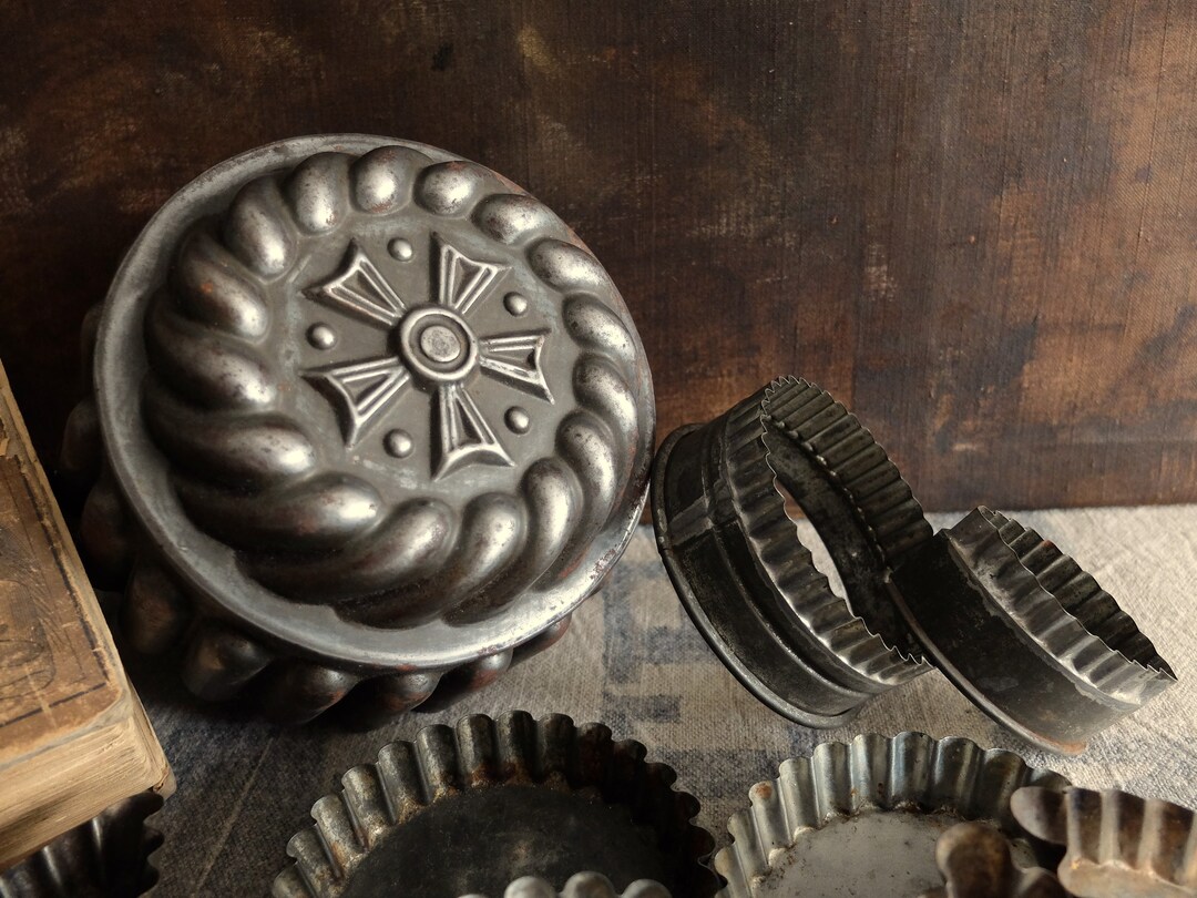 Antique Cake Molds Set of 16 French Molds/ Shabby Chic Style / Kitchen ...