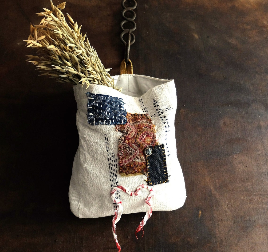 Linen Wall Pocket/ Primitive Patchwork Pouch/ Garden Plant Container ...