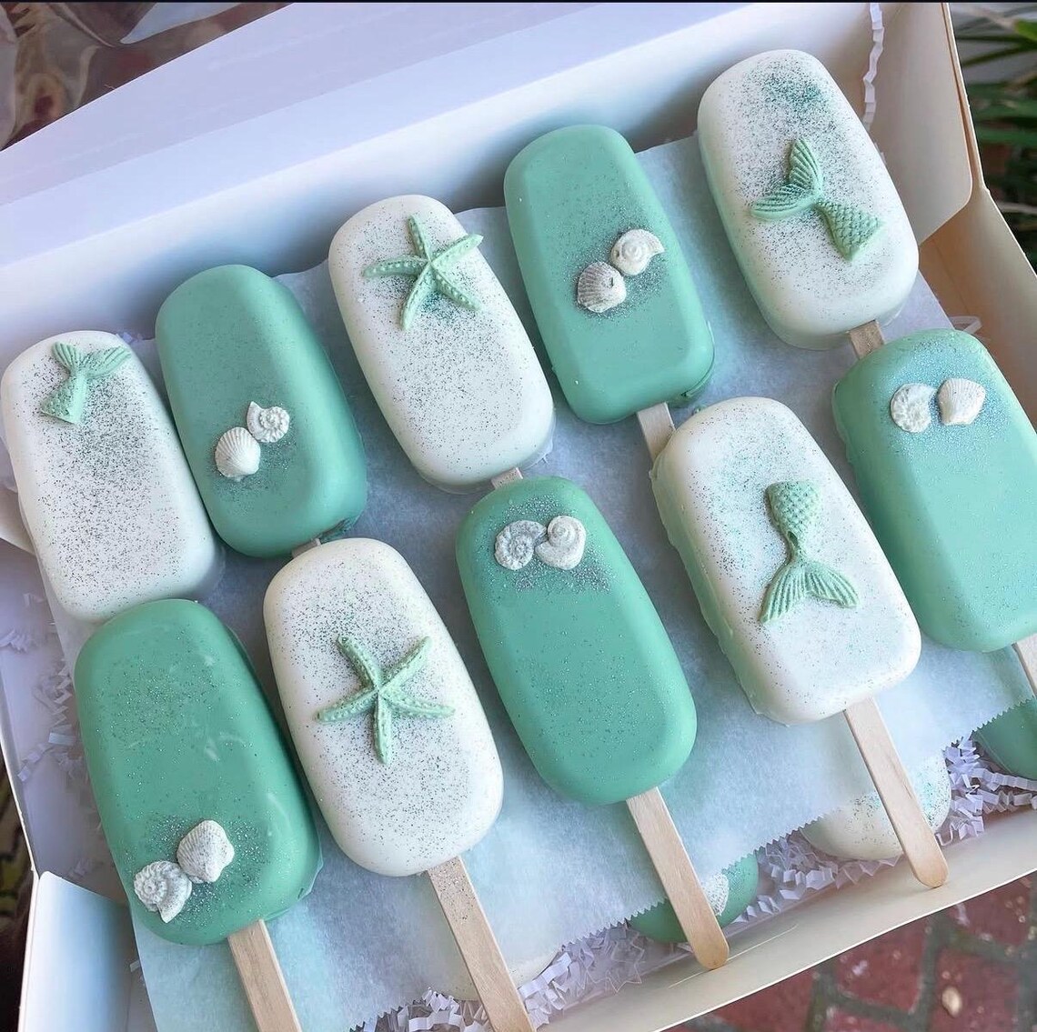 Beach Cakesicles – 12 Count Coastal Cake Pops – Mermaid & Seashell ...