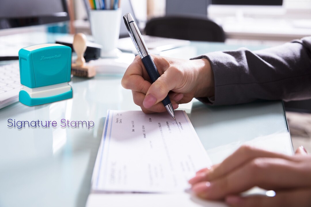 Custom Signature Self-inking Stamp: Personalized Font Choice - Etsy