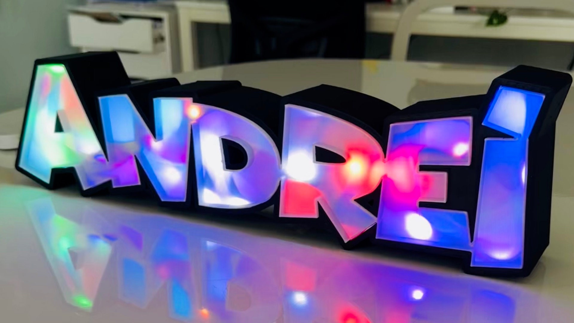 Personalized Luminous Name Sign - Customizable LED Lighting, Schedule ...