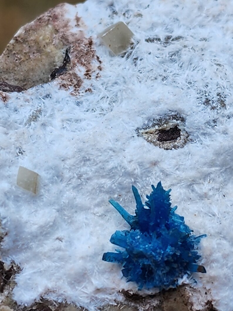 Free Standing Sparkly Pentagonite Specimen in Mordeite Matrix | 3x2x1 ...