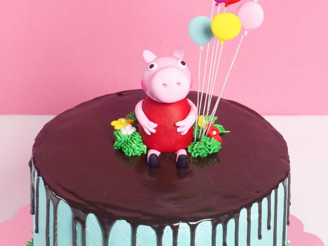 Peppa Pig Gum Paste and Fondant Cake Topper Peppa Pig With Balloons and ...