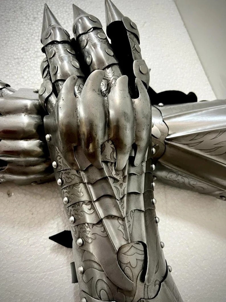 Medieval Sauron Gauntlets Steel Medieval Armor Gloves - Etsy