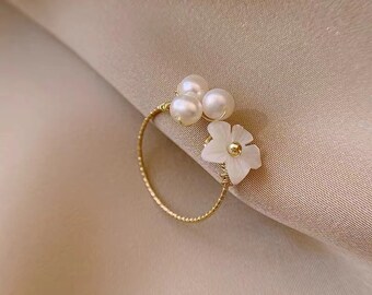 Open Flower Ring - Etsy