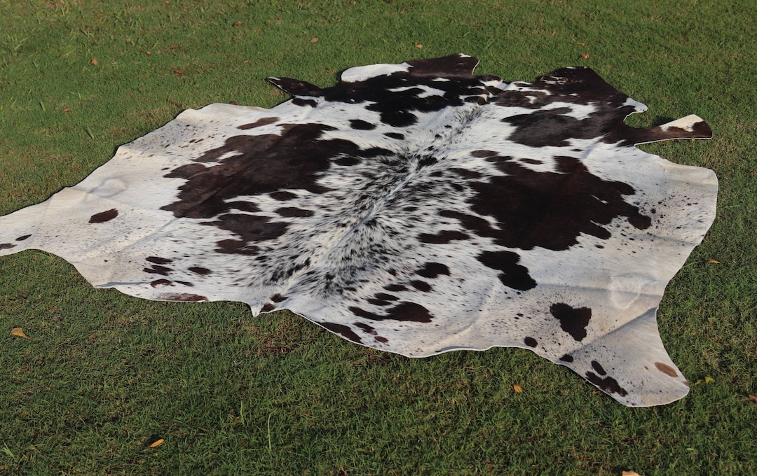 Cowhide Rug Black and White - Speckled Black Cow Skin Rug - Custom Cow ...