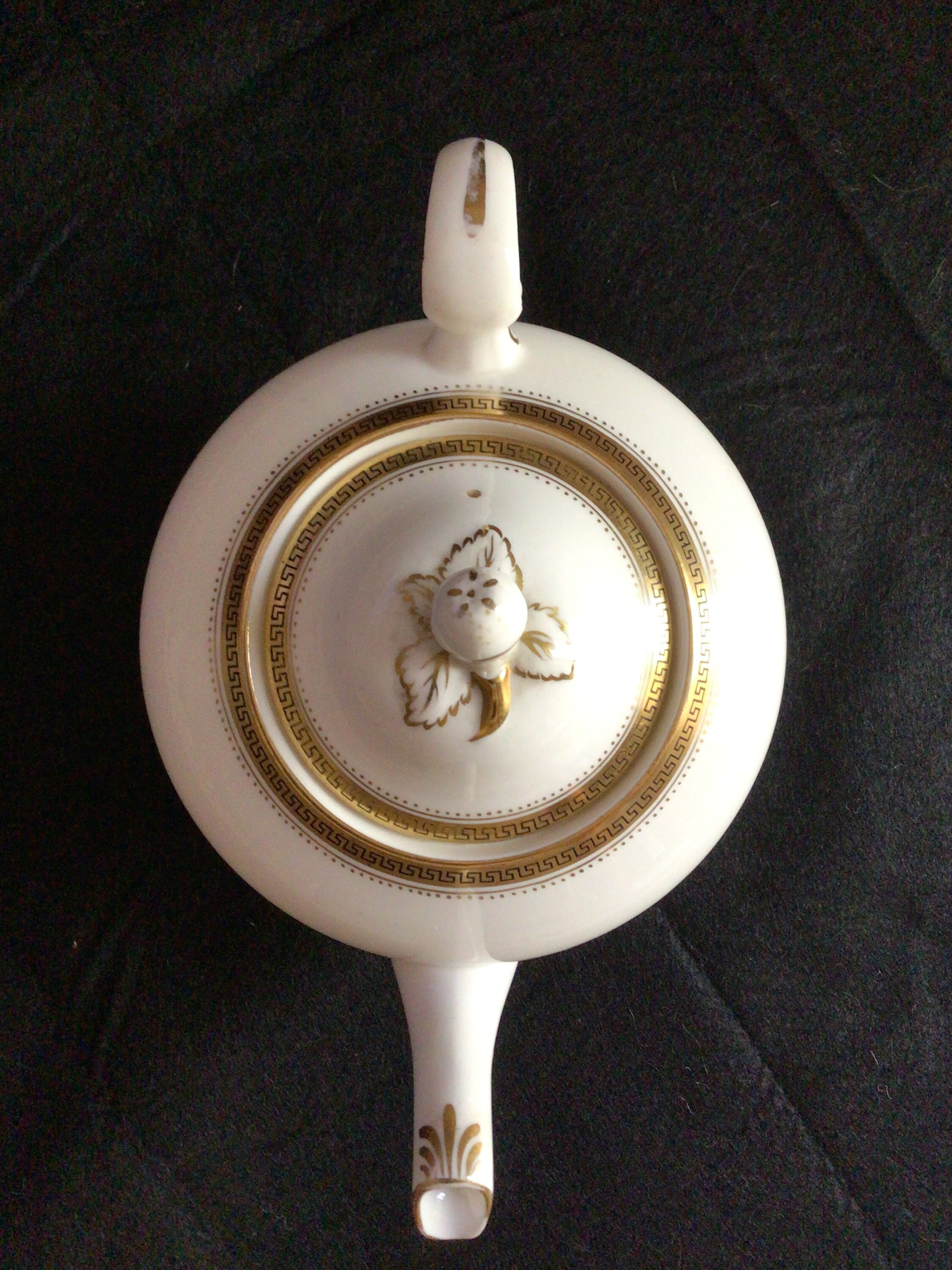 HARRODS Vintage White and Gold Teapot. Made in England by Plant Tuscan ...