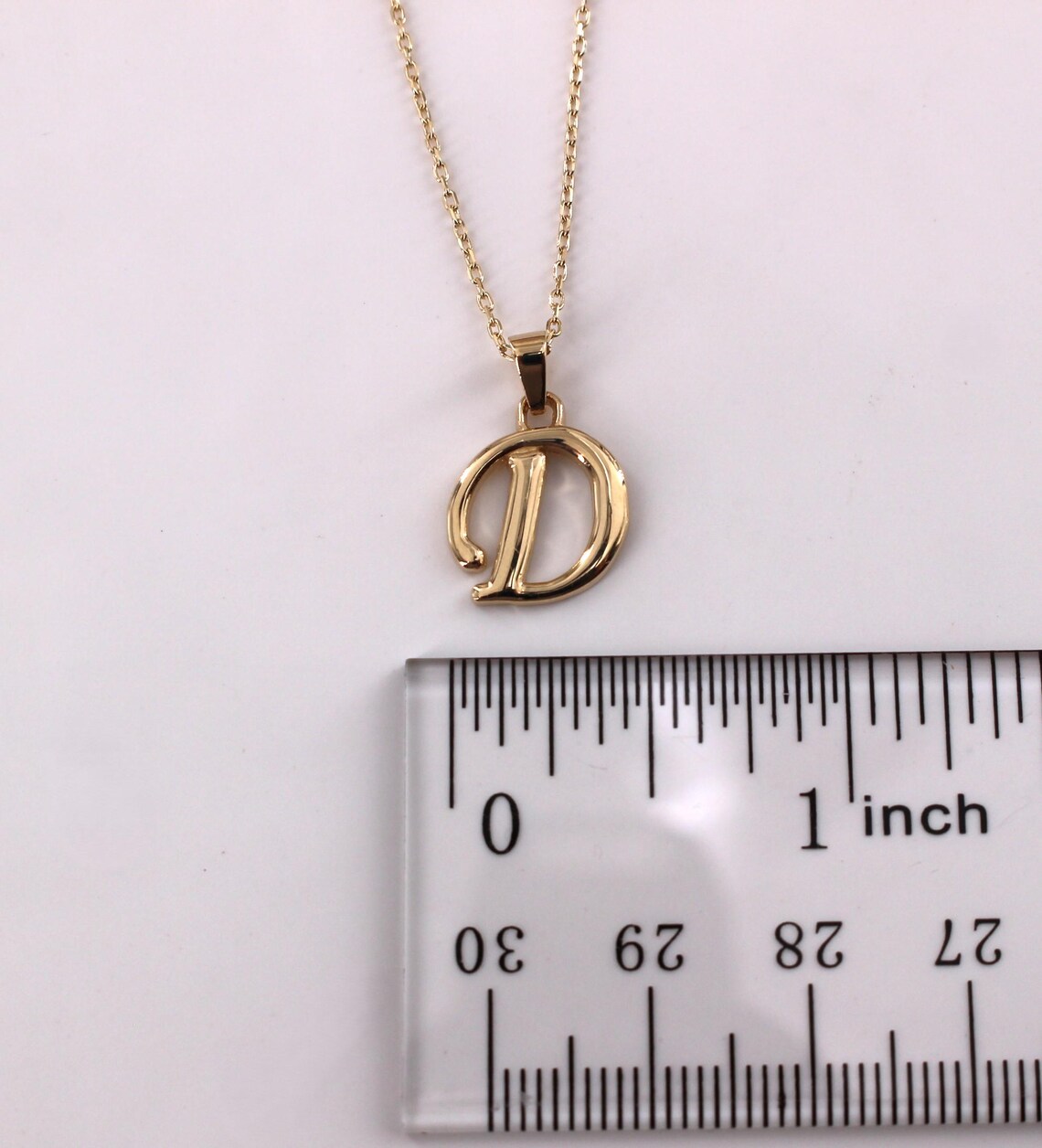 14k Solid Gold Initials and Chains - Etsy