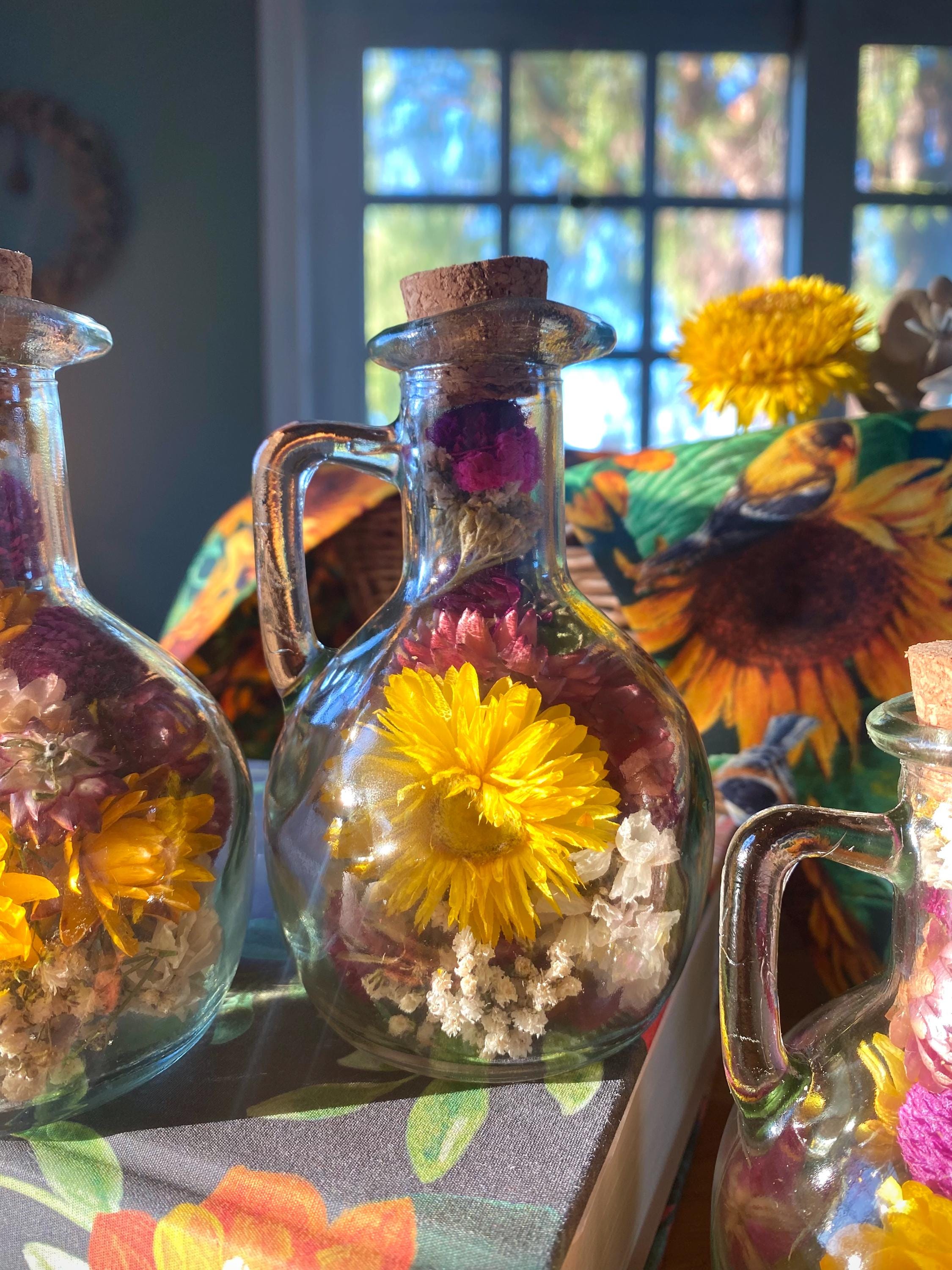 Flower Market Terrarium: Dried Flowers, Bookshelf & Spring Decor ...
