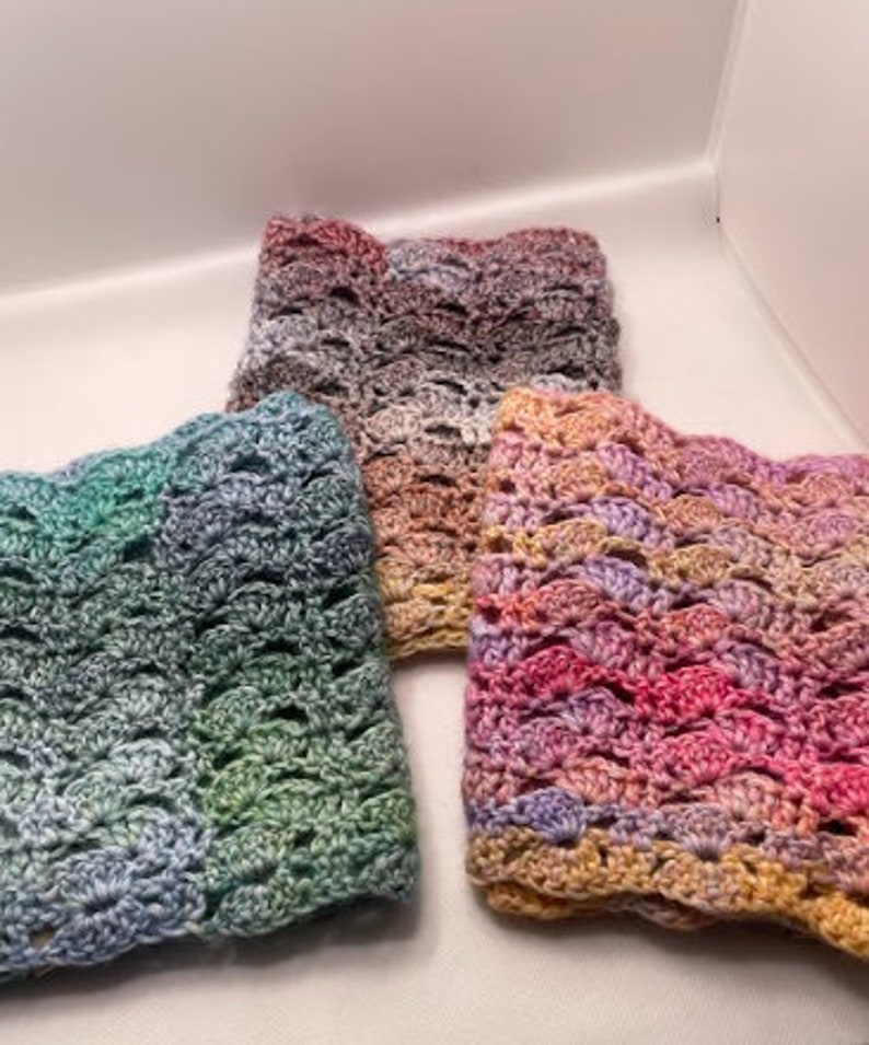 Crazy Lace Cowl Crochet Pattern - Etsy
