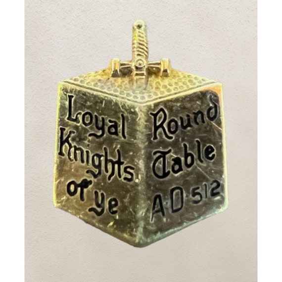 Vintage Loyal Knights of YE Round Table A.D. 512 Lape… - Gem