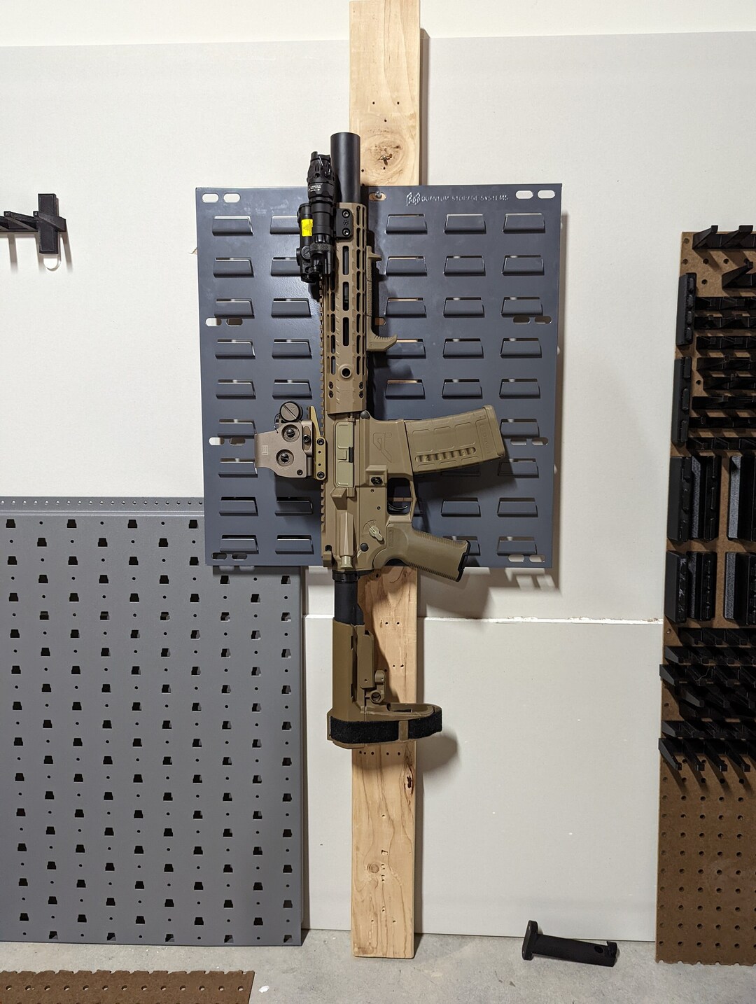 MLOK Vertical Gun Mount Secureit / Akro-mils Rifle Holder - Etsy