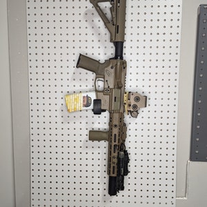AR 15 Magwell Bevel Mount - Pegboard / IKEA Skadis / Wall Control ...
