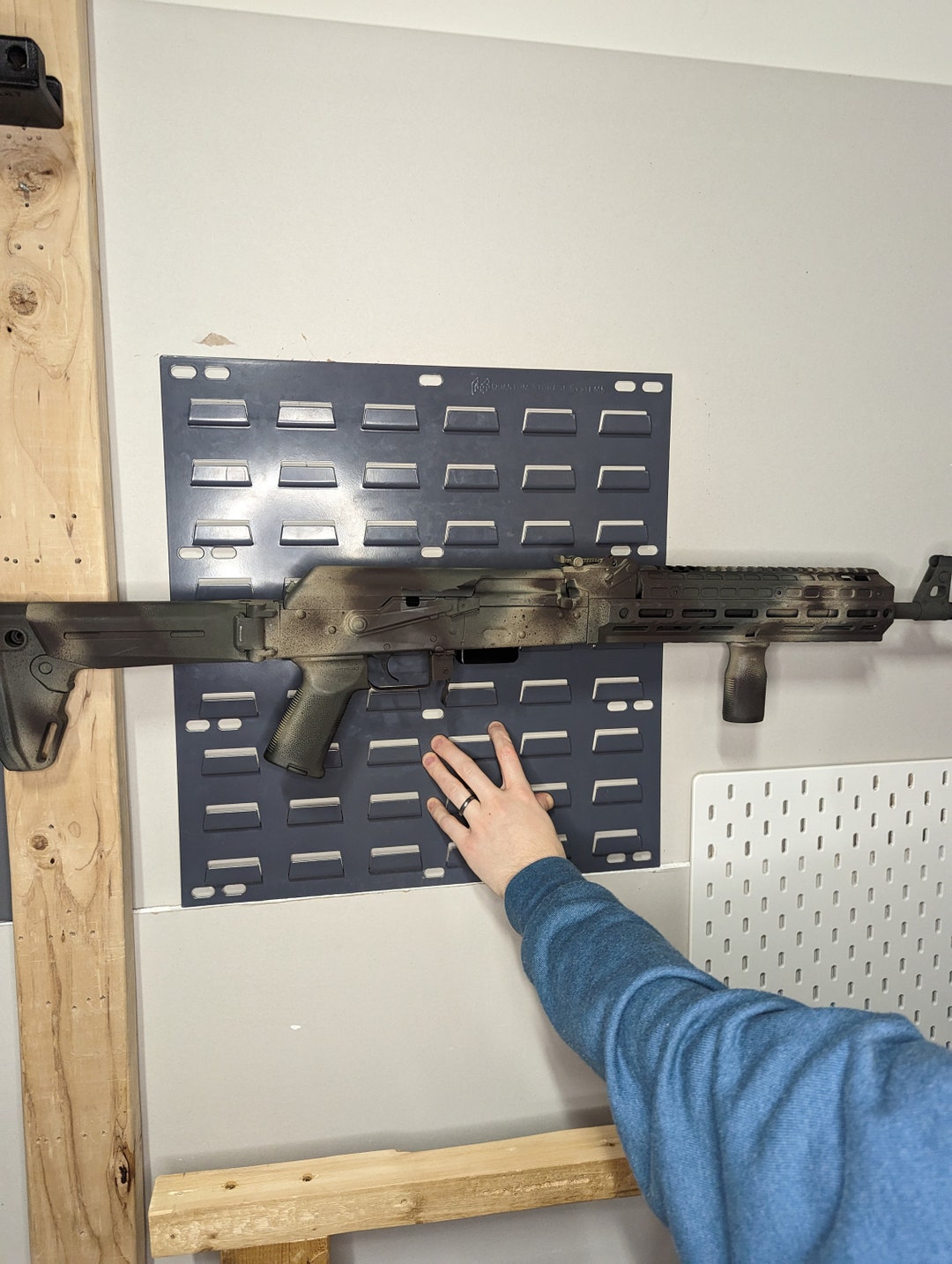 AK 47 762x39 Magwell Mount - Secureit / Akro-mils | Rifle Holder ...