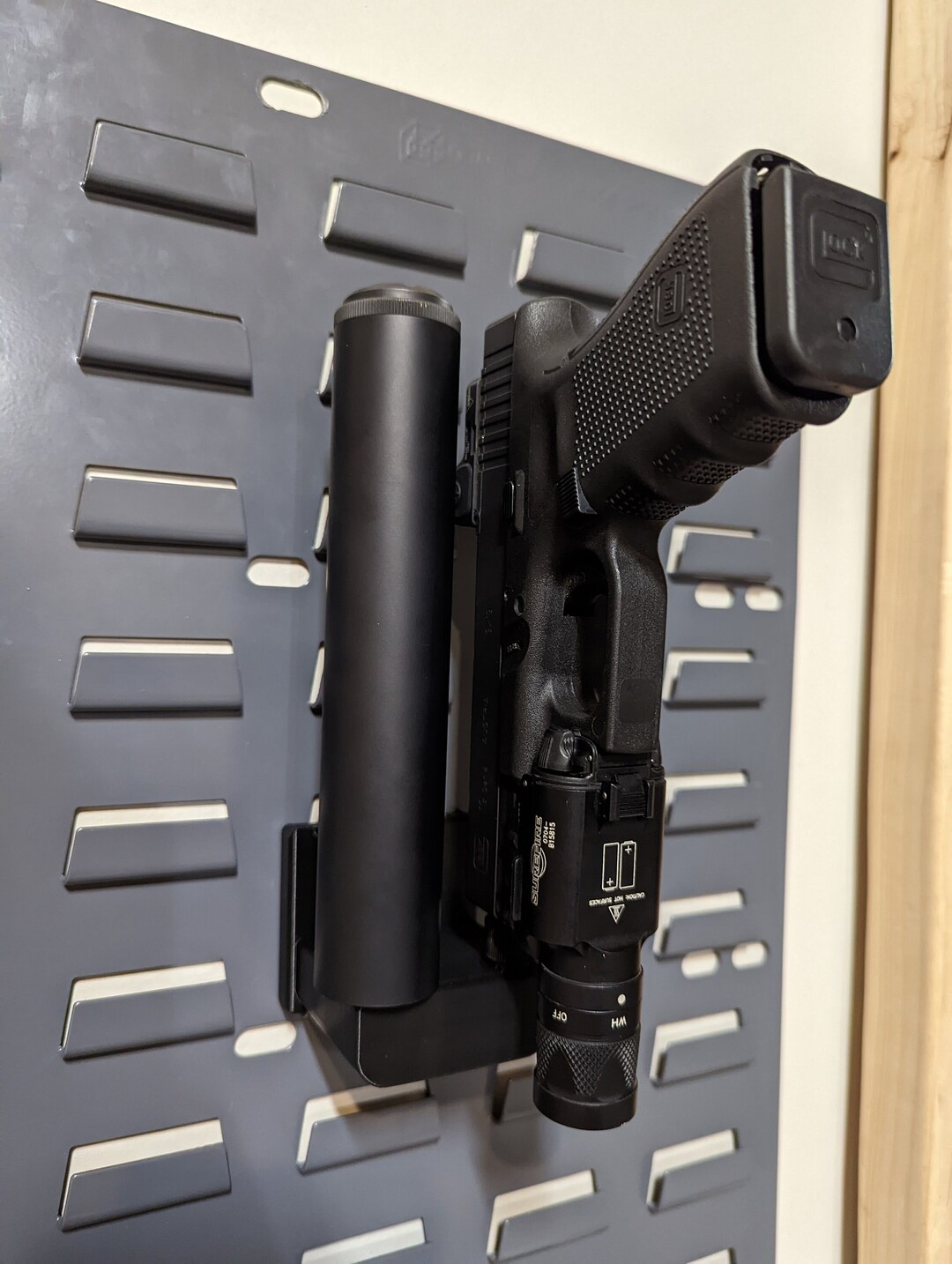 Universal Pistol / Silencer Mount Secureit / Akro-mils Handgun Holder ...