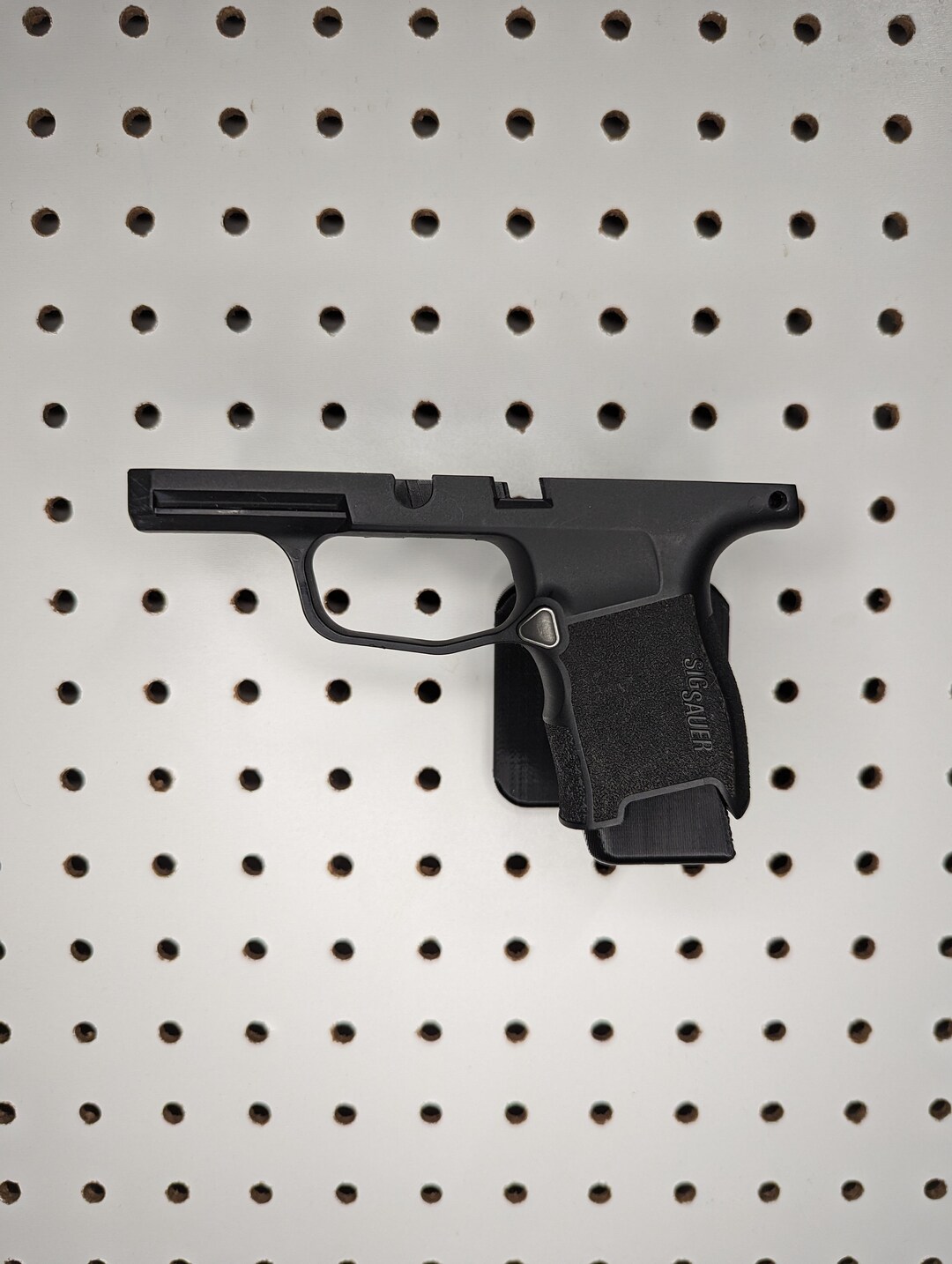 Magwell Mount for Sig P365 / XL Pegboard / IKEA Skadis / Wall Control ...