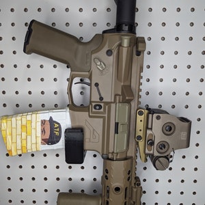AR 15 Magwell Bevel Mount - Pegboard / IKEA Skadis / Wall Control ...