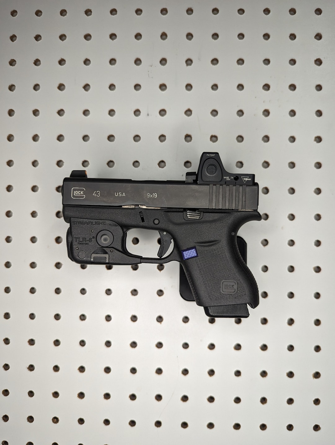 Magwell Mount for Glock 43 - Pegboard / IKEA Skadis / Wall Control ...