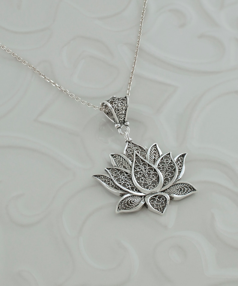 Sterling Silver Lotus Floral Women Pendant Necklace, 925 Silver Artisan ...