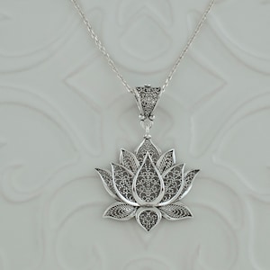 Sterling Silver Lotus Floral Women Pendant Necklace, 925 Silver Artisan ...