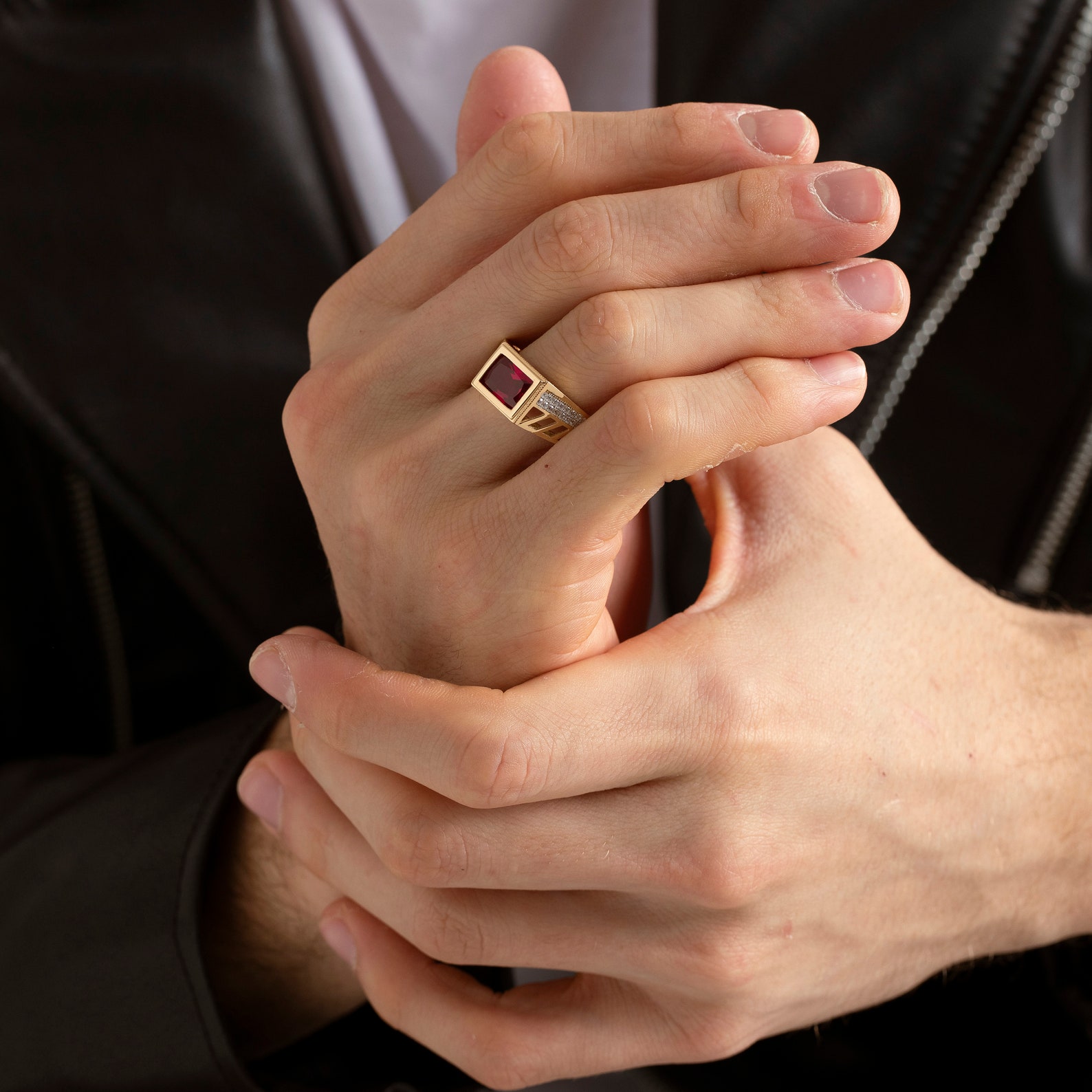 Minimalist Red Ruby Ring in Gold 14K Gold Unique Wedding - Etsy