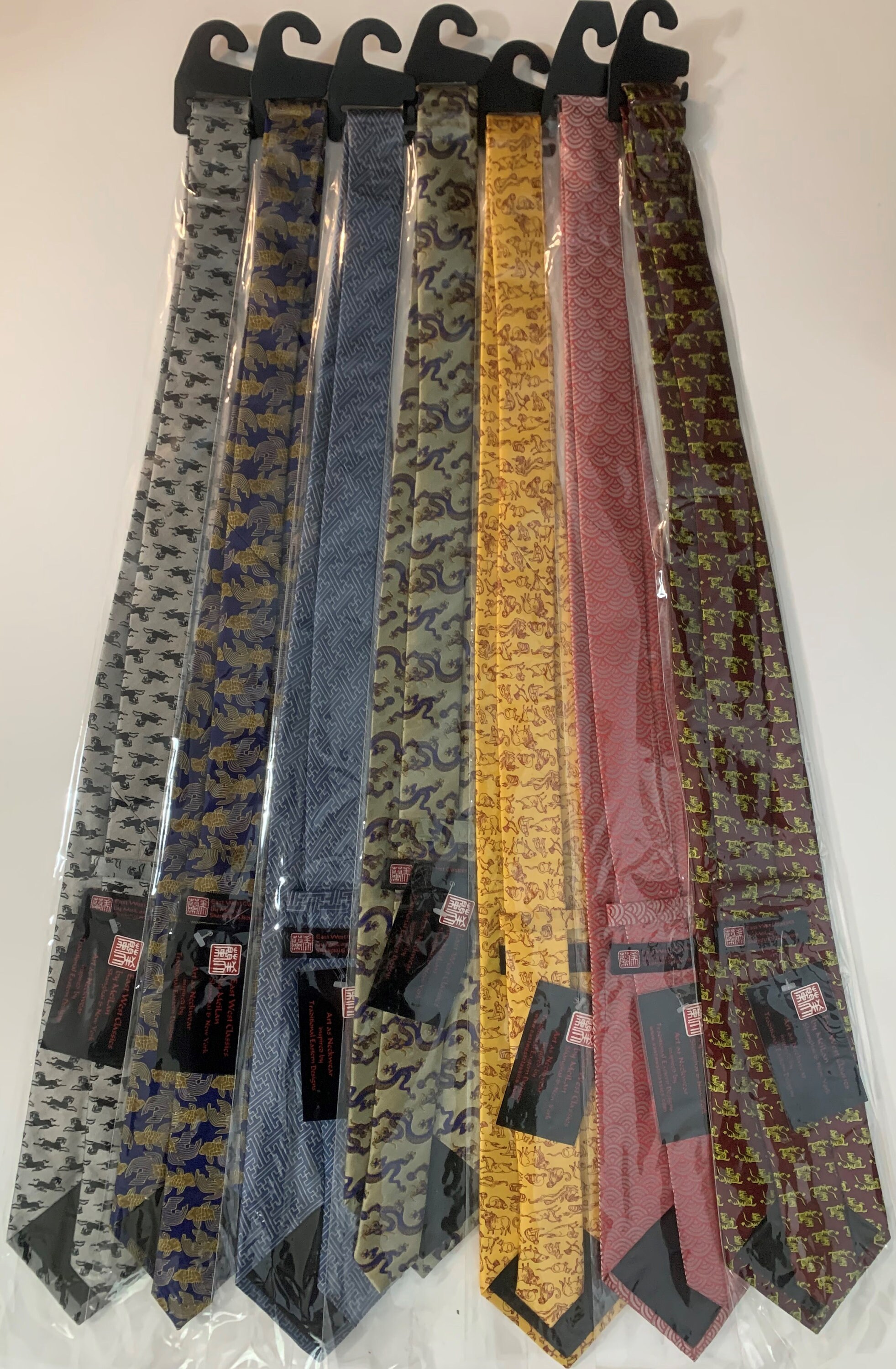 Japanese Interlocking Keys Silk Tie - Multiple Colors - Etsy