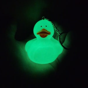 Glow in the Dark Rubber Duck Keychain is a Great Gift for Any Occasion ...