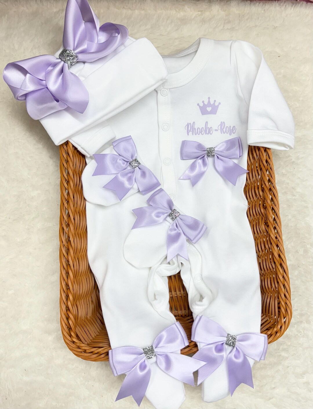 Newborn Baby Girl Homecoming Set, Sleepsuit/babygrow, Mitts, Hat ...