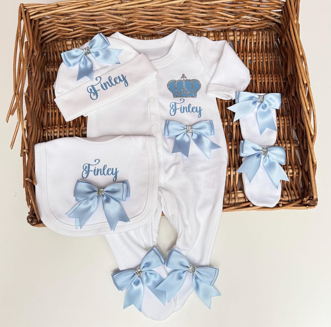 Newborn Baby Boy Homecoming Luxury Set Sleepsuit/babygrow Bib Mitts Hat ...