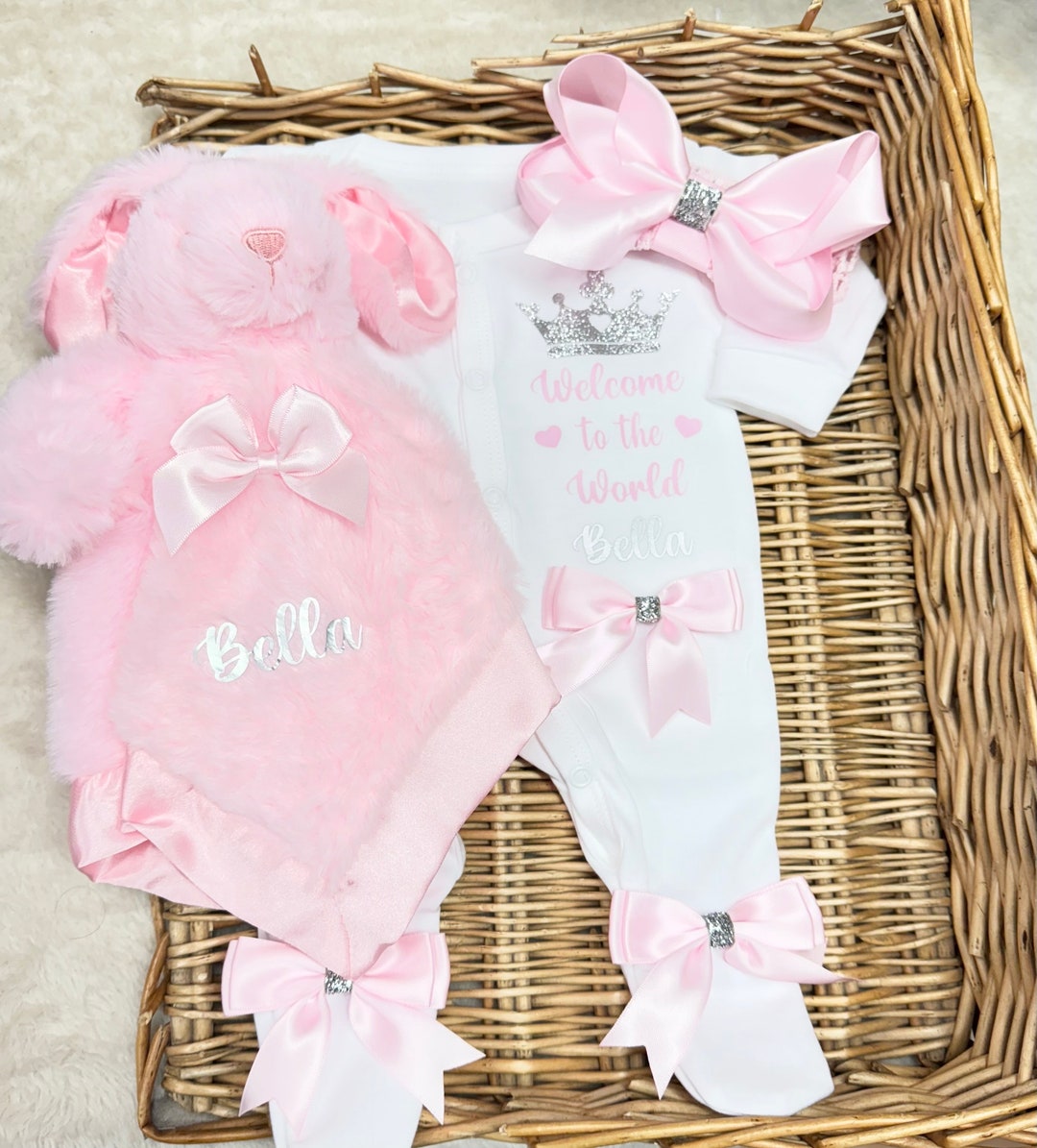 Welcome to the World Newborn Baby Girl Personalised Gift Sleep Suit ...