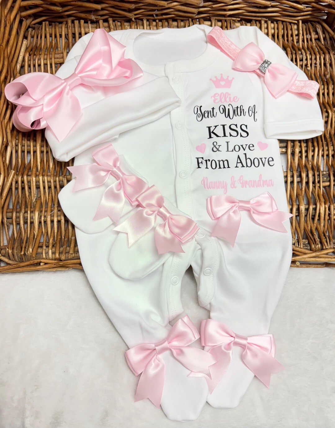 Newborn Baby Homecoming Sleepsuit / Babygrow Hat Mitts Bows Headband ...