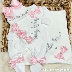 Newborn Baby Girl Homecoming Set, Sleepsuit/babygrow, Mitts, Hat ...