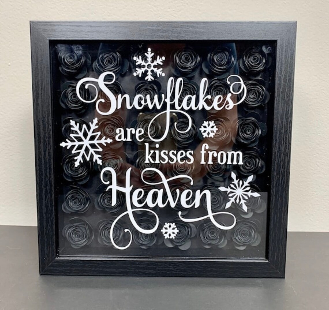 Christmas Rolled Flowers Shadow Box, Gifts for Family, Hand Rolled ...