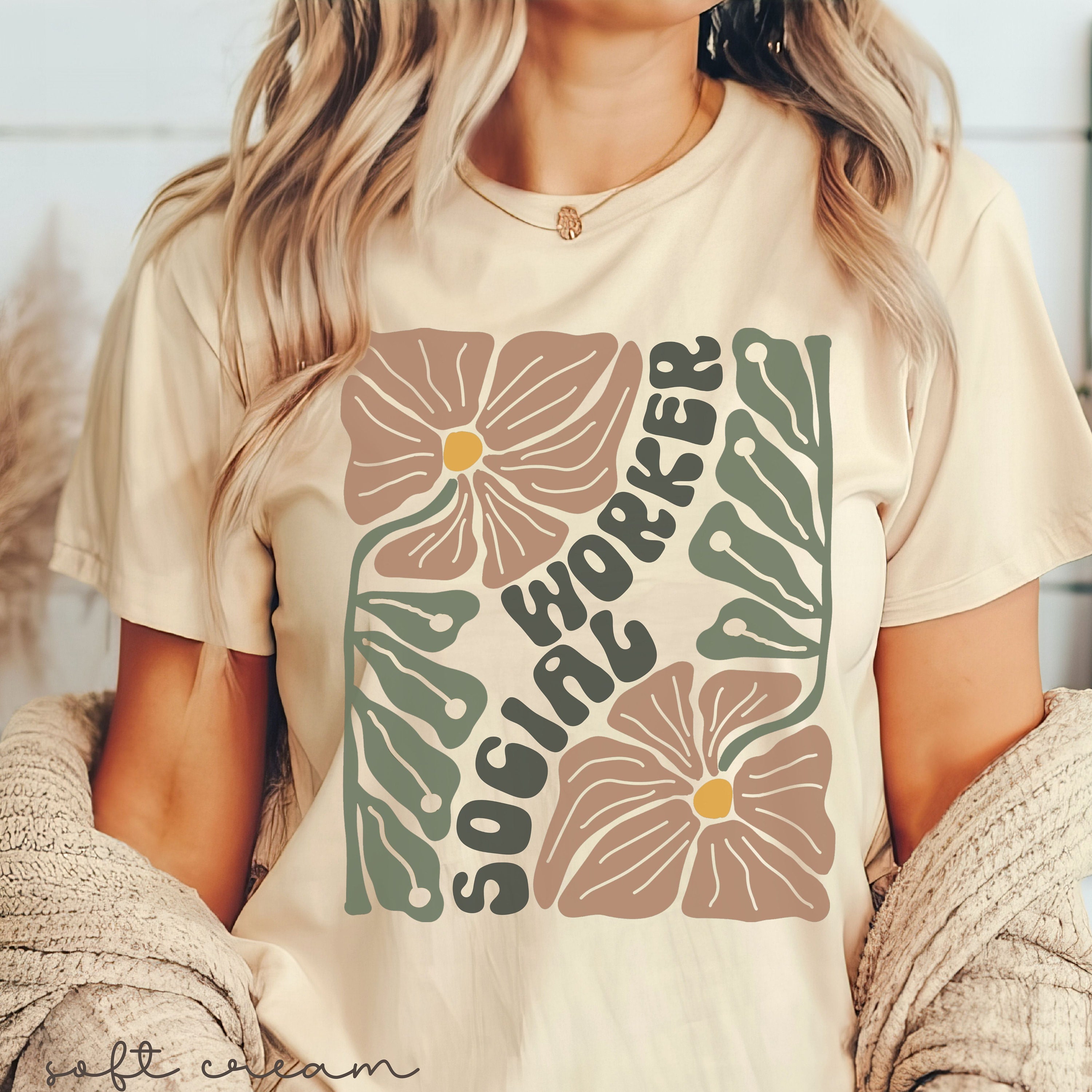 Floral Social Worker T-shirt Retro LCSW T Shirt Boho LMSW Tshirt ...