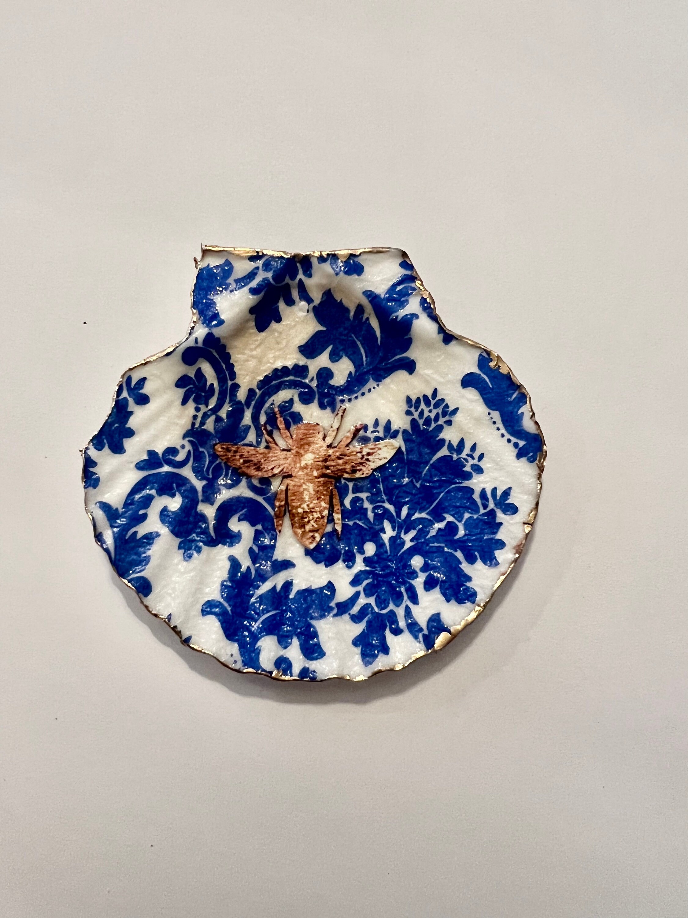 Med. Decoupage Clam Shells - Etsy