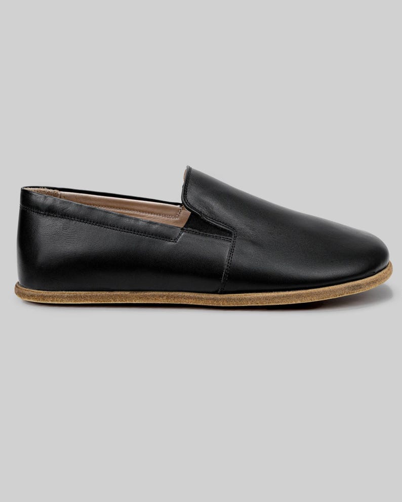 Wide Toe Box Shoes: Flexible Sole Leather Barefoot - Natural Foot Shape ...