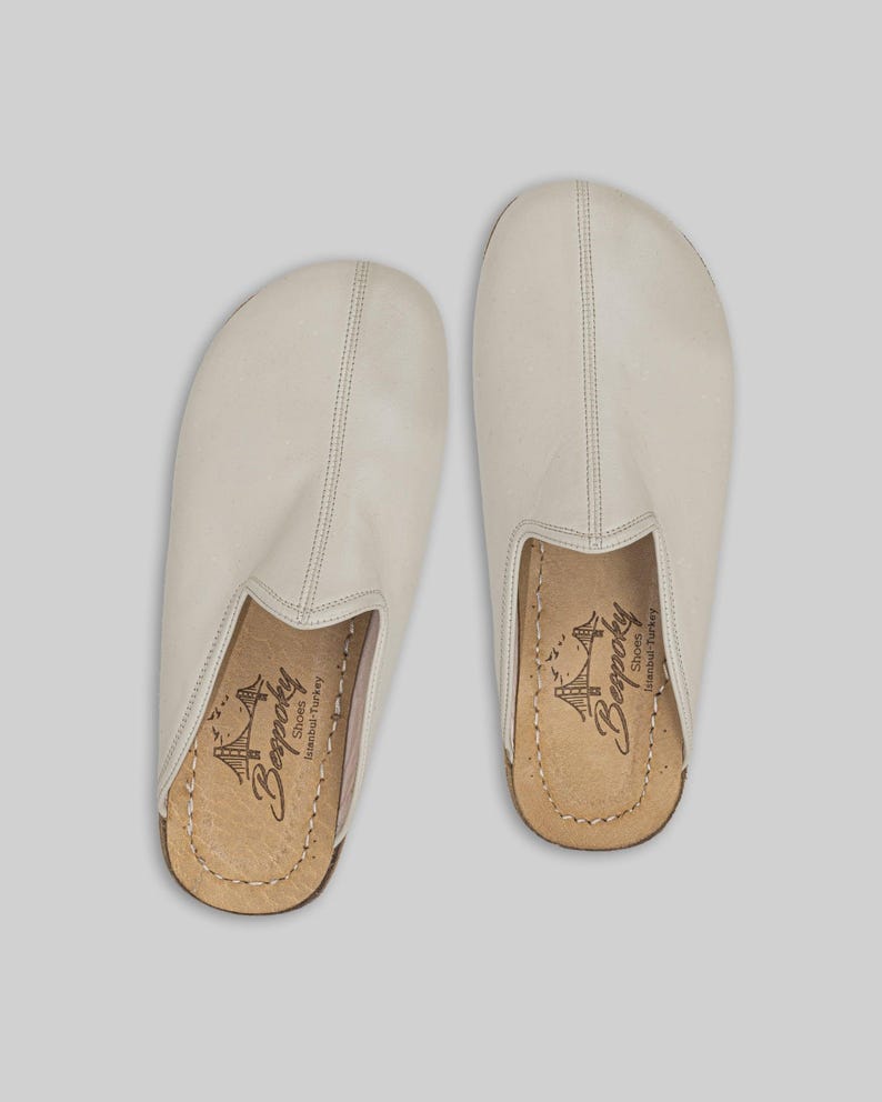 Flexible Sole Shoes Buffalo Leather Slippers: Breathable Barefoot Style ...