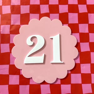 Scallop House Number Sign - Customise Number Colour - Door Sign - Etsy UK