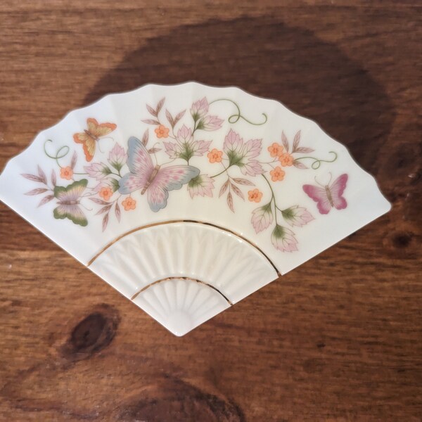 Fan Shaped Box - Etsy