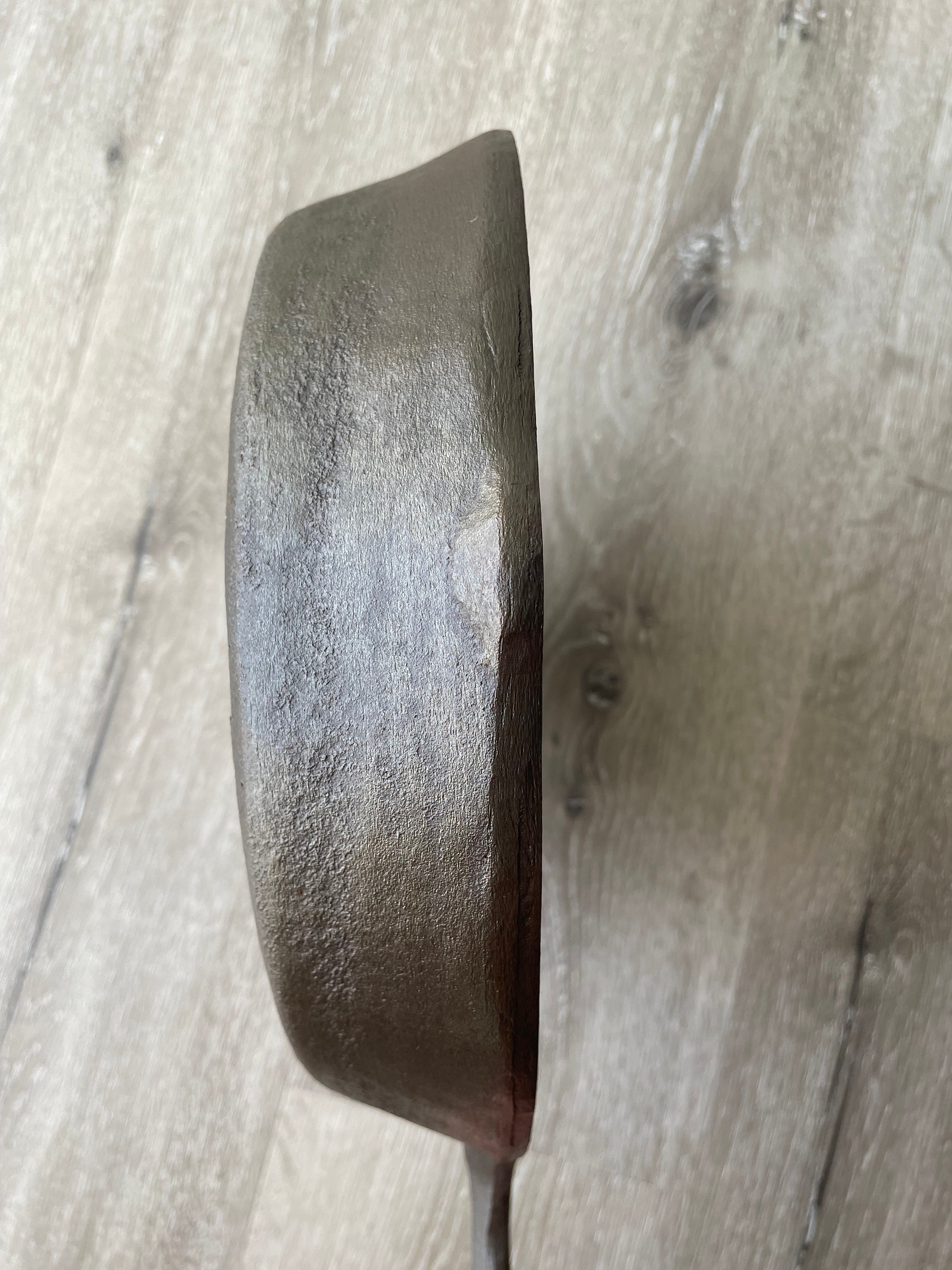 Unmarked 8 Cast Iron Skillet, Restored & Triple-seasoned - Etsy