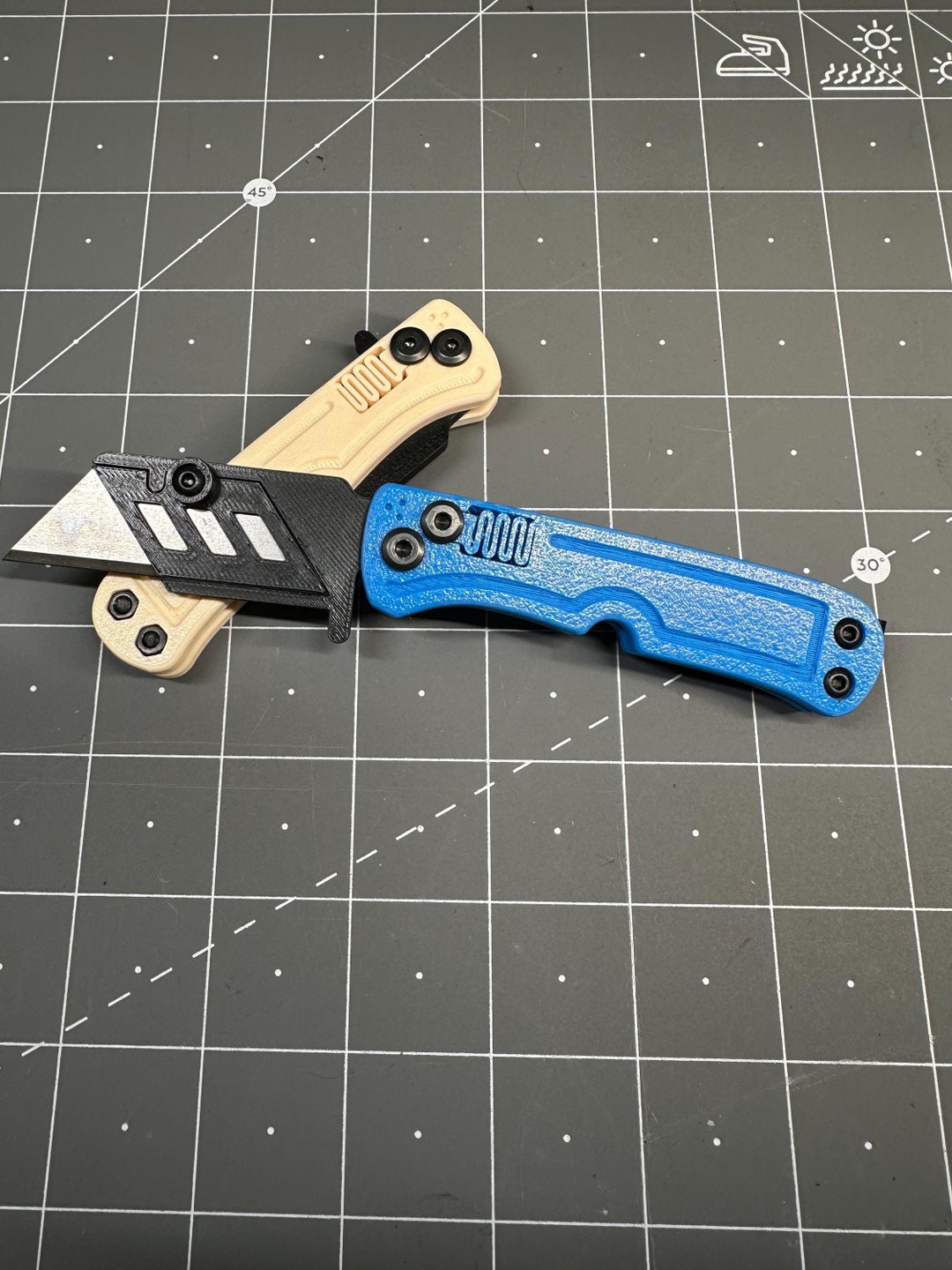 3D Printed Pocket Box Cutter V2 - Etsy
