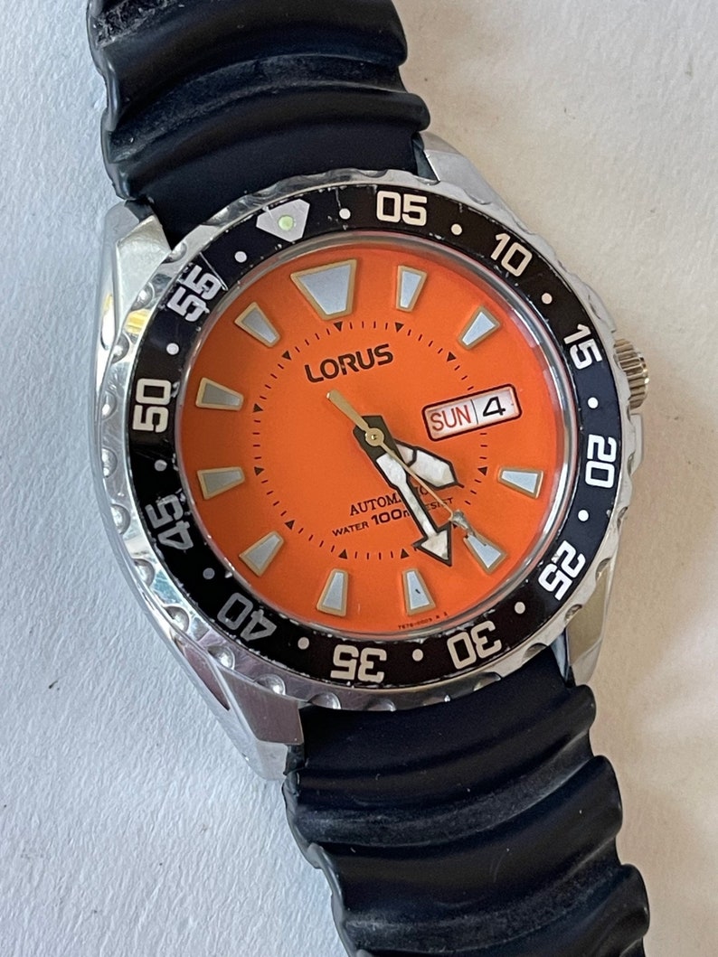 Lorus Diver Automatic Calendar Quick Set Day/date Sapphire Display ...