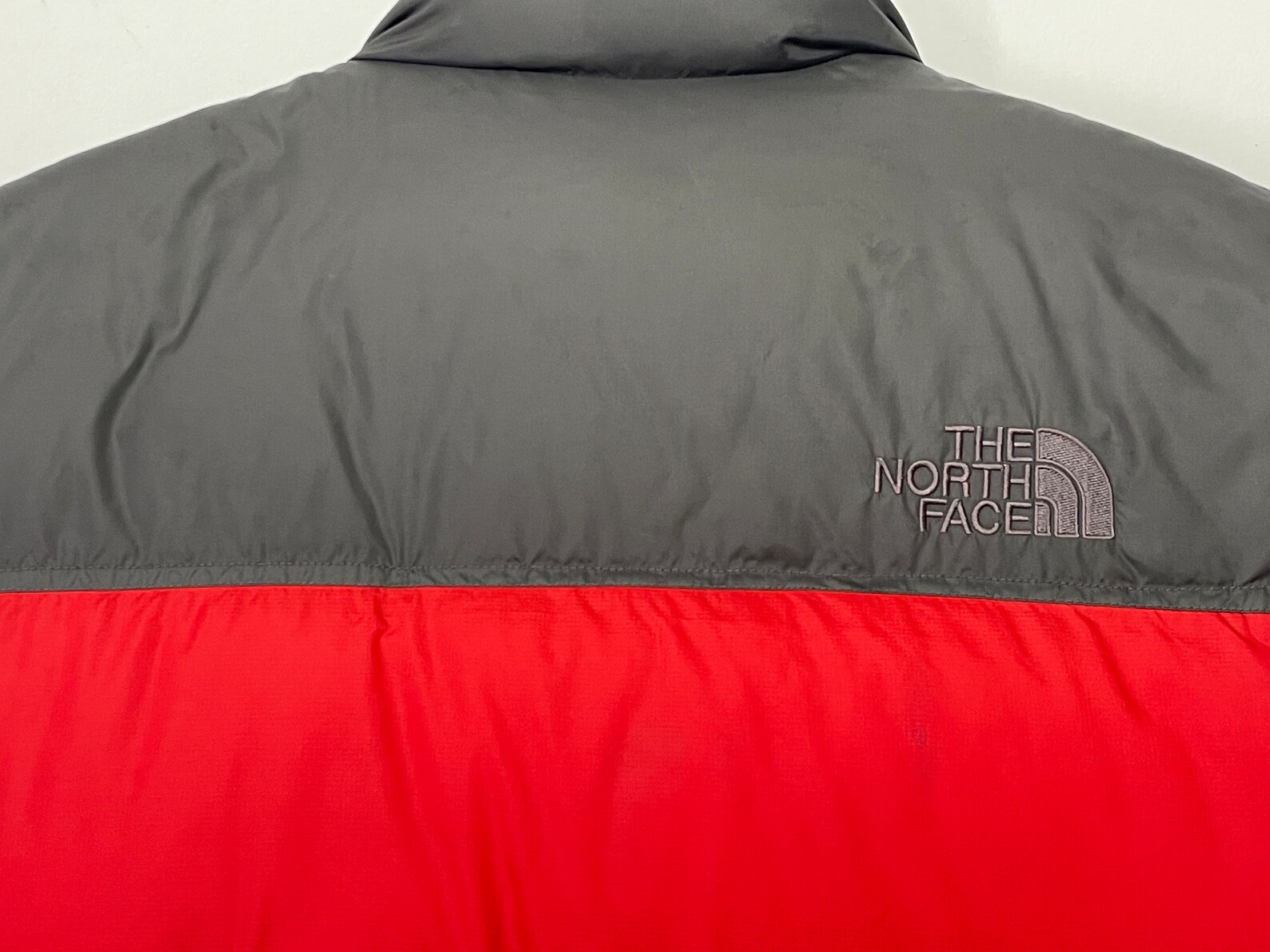 Early 2000s the North Face Nepal Mt Everest 700 Down Puffer Vest Jacket ...