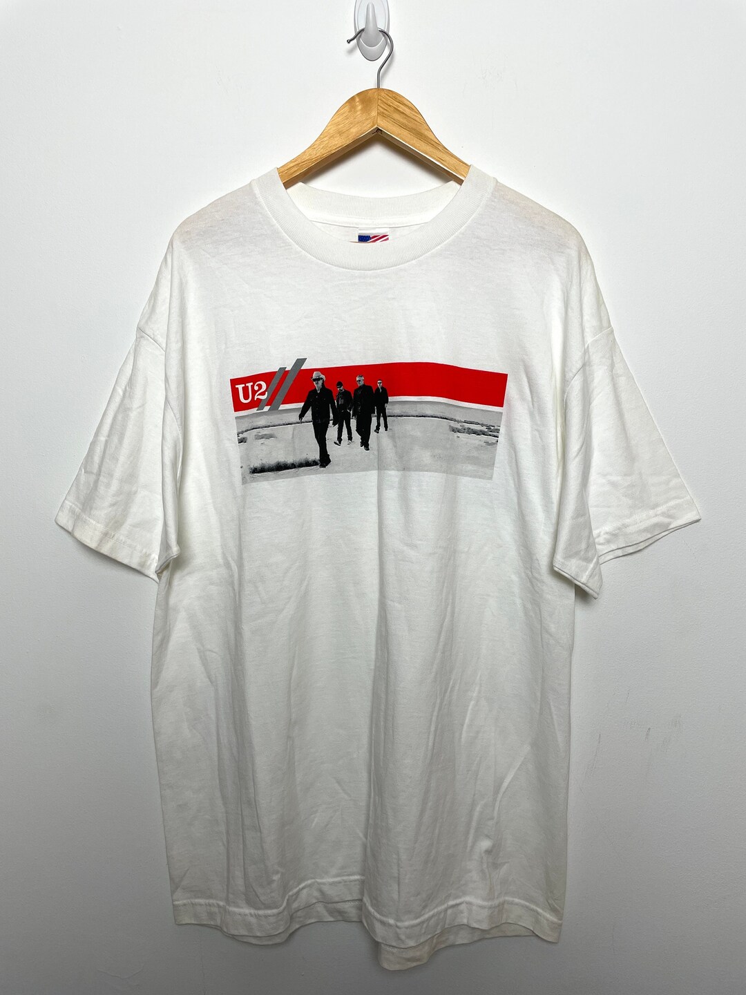 2000s U2 Bono International Tour Graphic Rock Band Tee Shirt (size ...