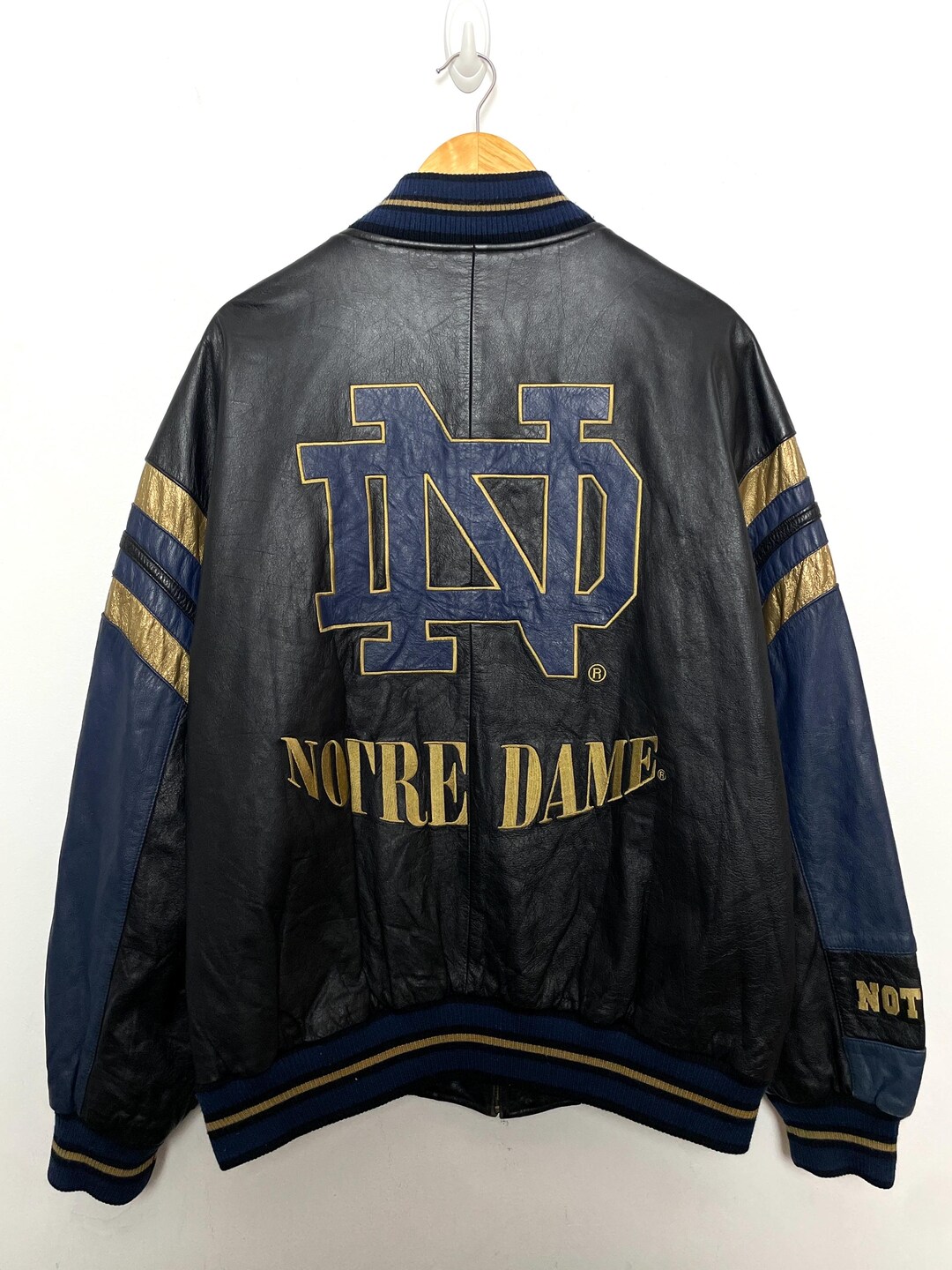 Vintage 1990s G-lll Notre Dame Fighting Irish Black Leather Bomber ...