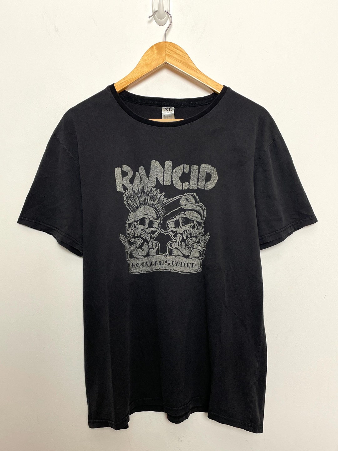 Vintage Rancid Punk Rock Band Skull Graphic Tee Shirt (fits Adult Large ...