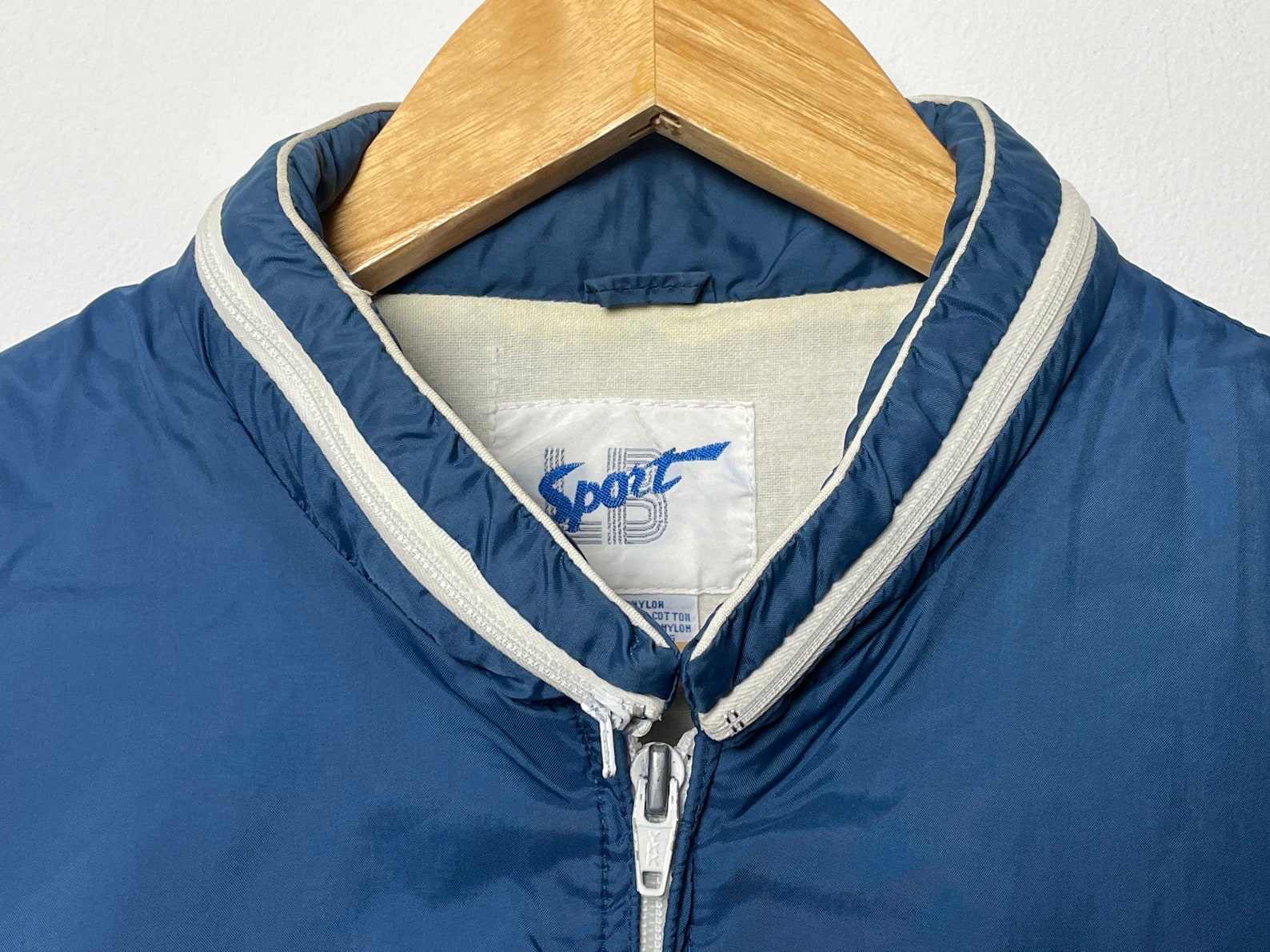 Vintage 1980s Anchor Logo Sailing Nautical Windbreaker Jacket (fits ...