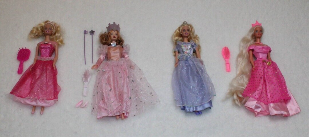 Princess Barbies Lot of 4 Glinda Rapunzel Easy to Dress Pretty Princess ...