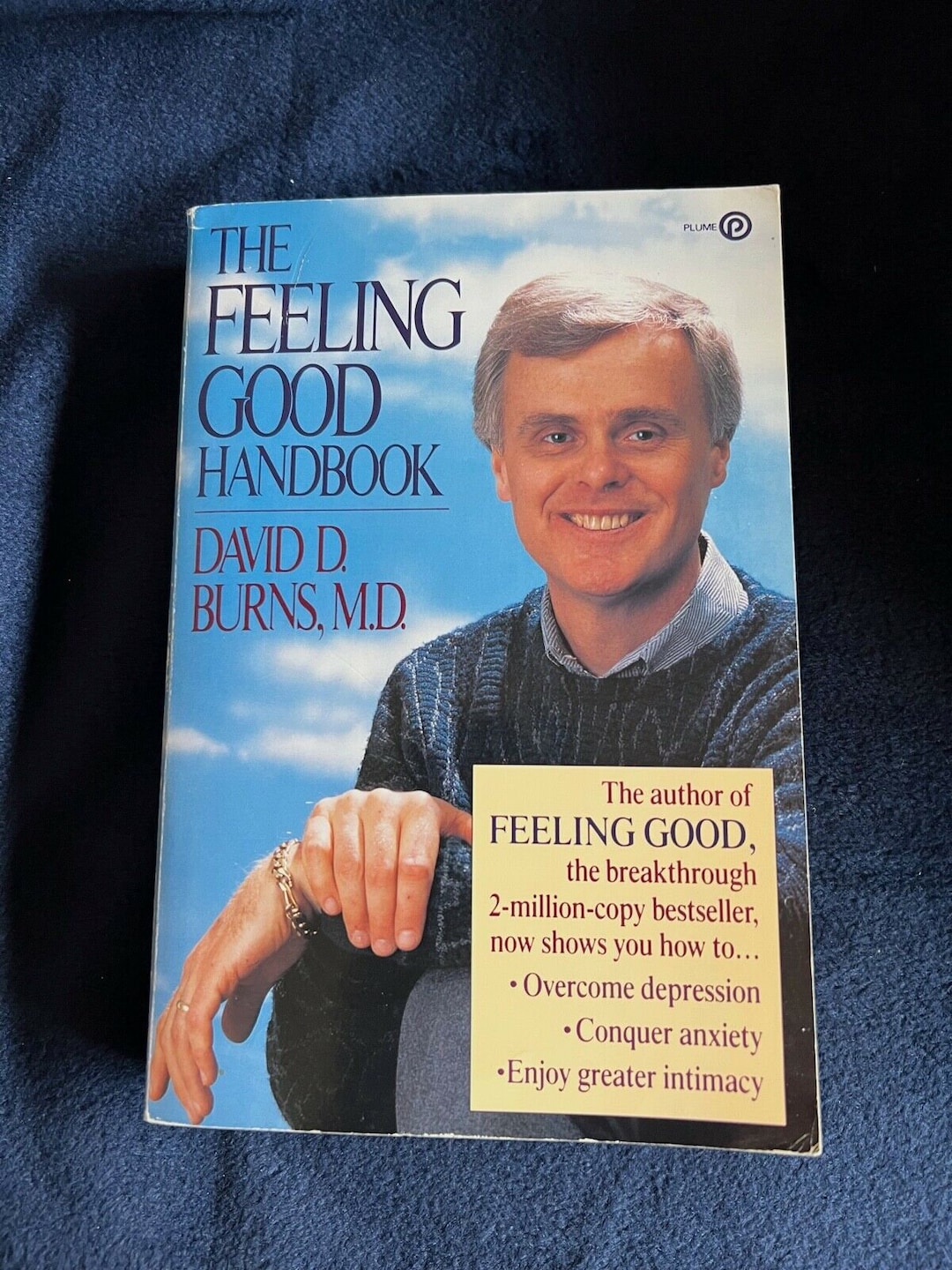 The Feeling Good Handbook -- Vintage - Etsy